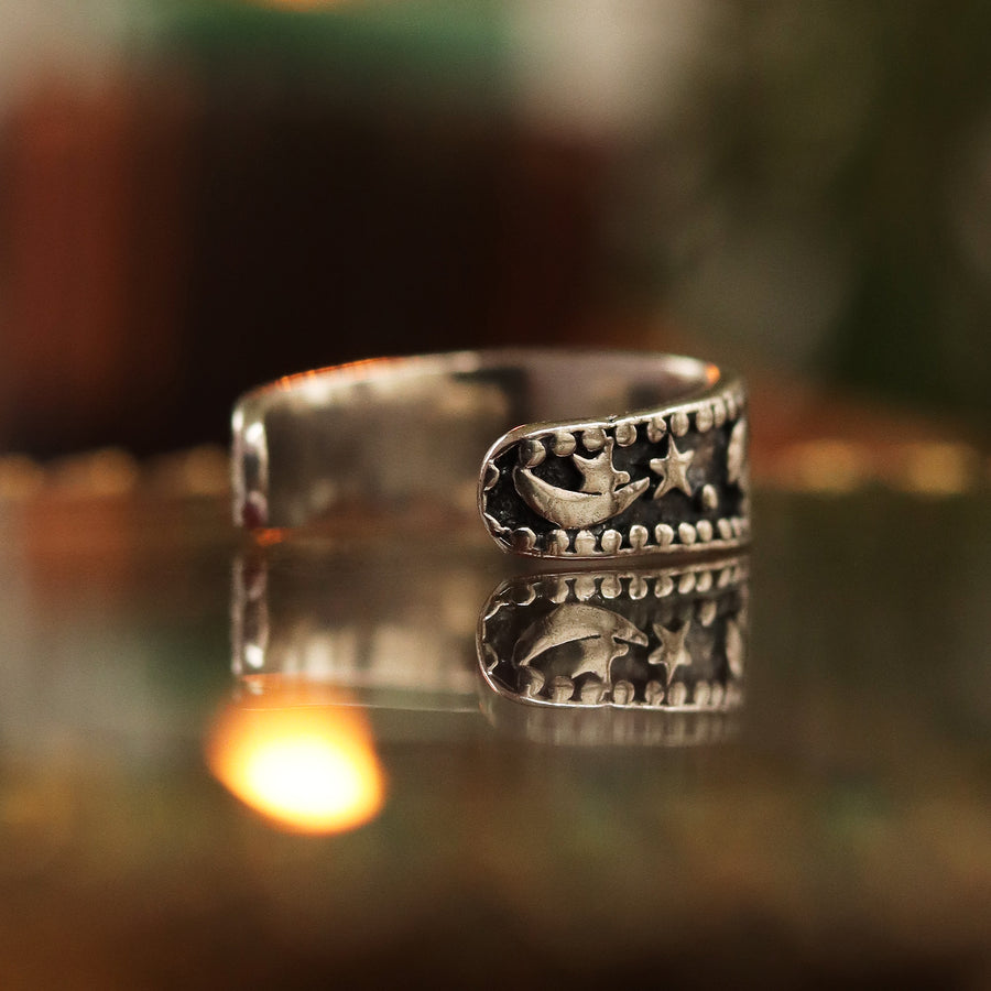 Shop Dixi Jewelry | Witchy Moon & Stars Pinky / Midi Ring